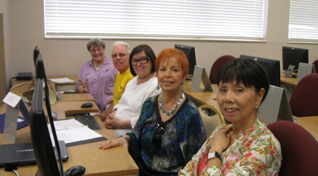 Seniors Connect With Computer Classes - AmeriDisability
